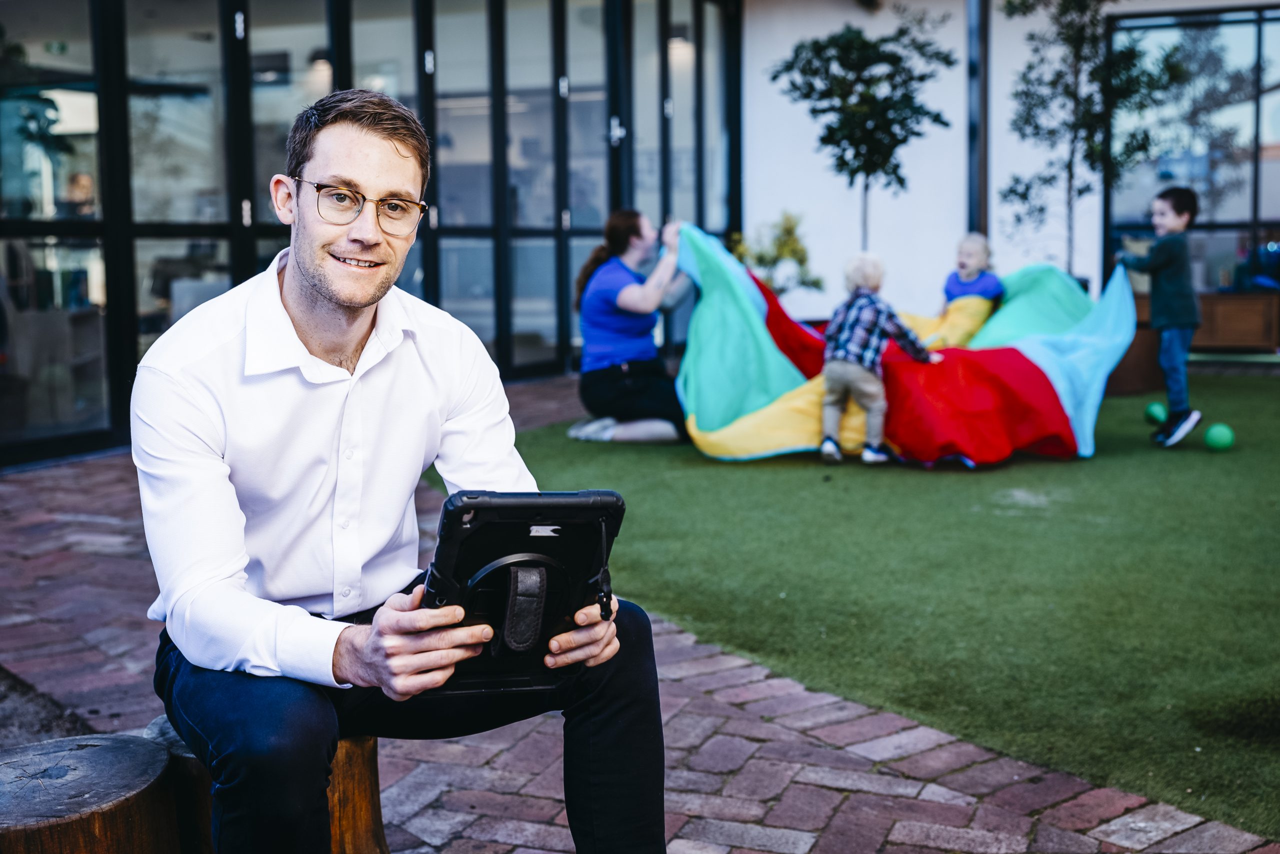 Aurrum Kids Expands with Kinder M8 & Ezidebit - Learn More